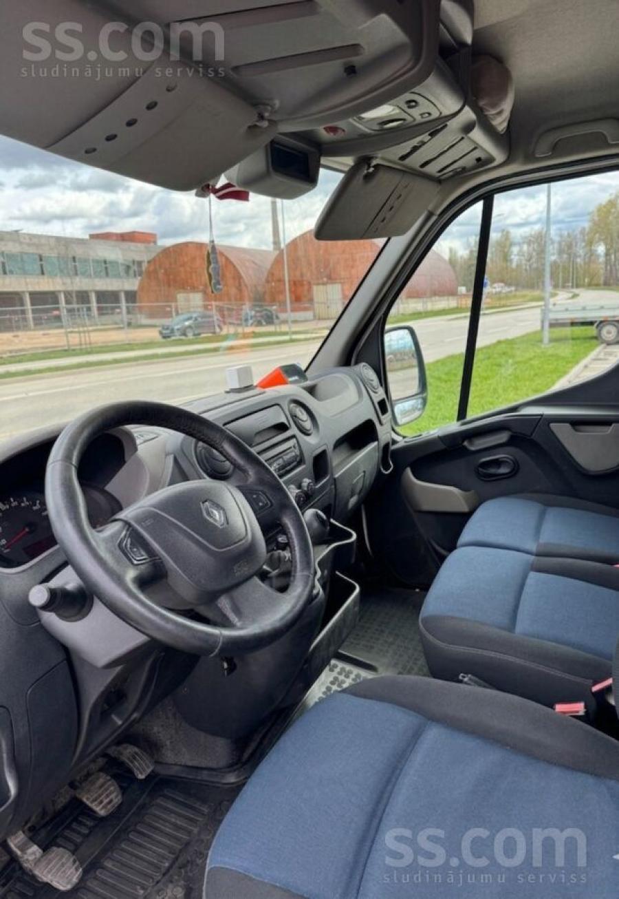 White Renault Master 2013 in Riga, with an engine capacity of 2.30 L and mileage of 365 thousand km for 5500 €, photo 9 on AUTOMOTO.COM.LV