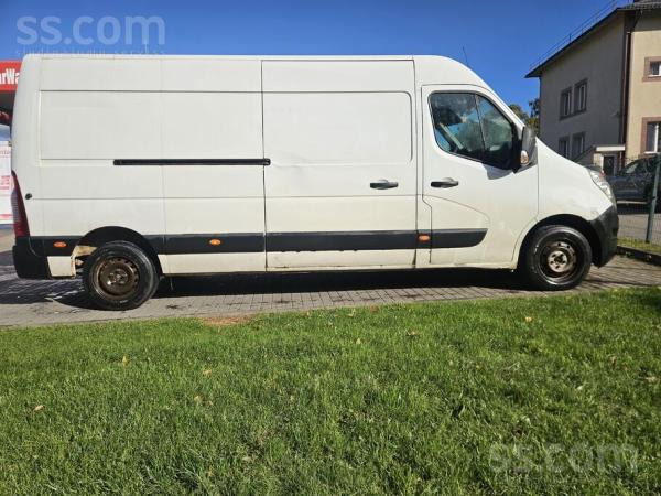 Renault Master 2013 in Valmiera on AUTOMOTO.COM.LV White Renault Master 2013 in Valmiera, with an engine capacity of 2.30 L and mileage of 481 thousand km for 3750 €, photo 8 on AUTOMOTO.COM.LV