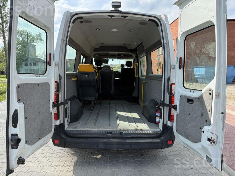White Renault Master 2014 in Jelgava, with an engine capacity of 2.30 L and mileage of 272 thousand km for 12500 €, photo 11 on AUTOMOTO.COM.LV