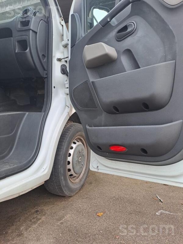 Balts Renault Master 2014 Rīga, ar dzinēja tilpumu 2.30 L un nobraukumu 218 tūkst. km par 9500 €, foto 6 vietnē AUTOMOTO.COM.LV