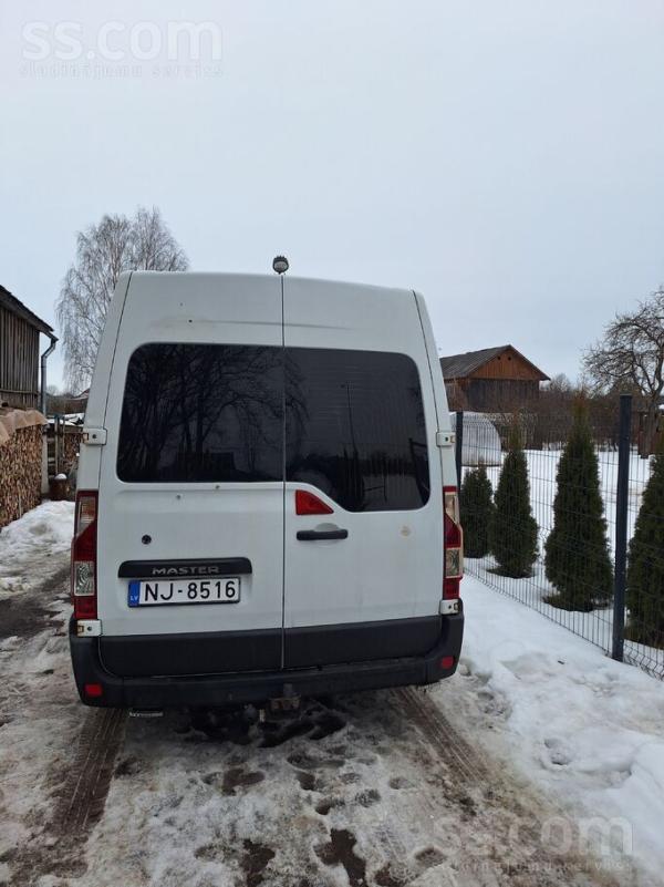 Balts Renault Master 2014 Gulbene, ar dzinēja tilpumu 2.30 L un nobraukumu 450 tūkst. km par 8950 €, foto 3 vietnē AUTOMOTO.COM.LV