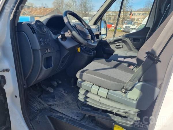 Balts Renault Master 2014 Rīga, ar dzinēja tilpumu 2.30 L un nobraukumu 184 tūkst. km par 11900 €, foto 7 vietnē AUTOMOTO.COM.LV