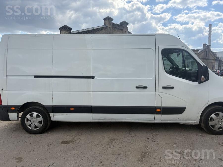 White Renault Master 2014 in Riga, with an engine capacity of 2.30 L and mileage of 420 thousand km for 5900 €, photo 6 on AUTOMOTO.COM.LV