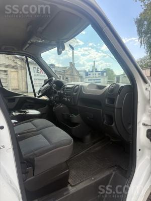 White Renault Master 2014 in Riga, with an engine capacity of 2.30 L and mileage of 420 thousand km for 5900 €, photo 9 on AUTOMOTO.COM.LV