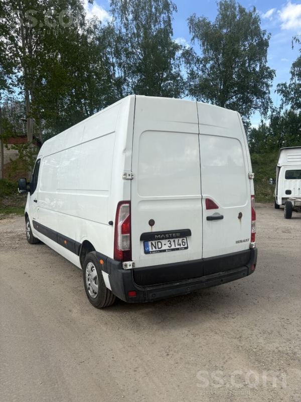 Balts Renault Master 2014 Rīga, ar dzinēja tilpumu 2.30 L un nobraukumu 420 tūkst. km par 5900 €, foto 4 vietnē AUTOMOTO.COM.LV