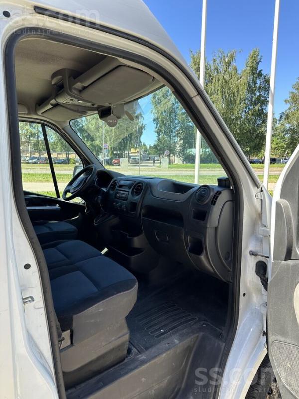 Balts Renault Master 2014 Rīga, ar dzinēja tilpumu 2.30 L un nobraukumu 222 tūkst. km par 4150 €, foto 5 vietnē AUTOMOTO.COM.LV