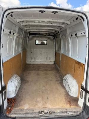 Balts Renault Master 2014 Rīga, ar dzinēja tilpumu 2.30 L un nobraukumu 439 tūkst. km par 7500 €, foto 11 vietnē AUTOMOTO.COM.LV