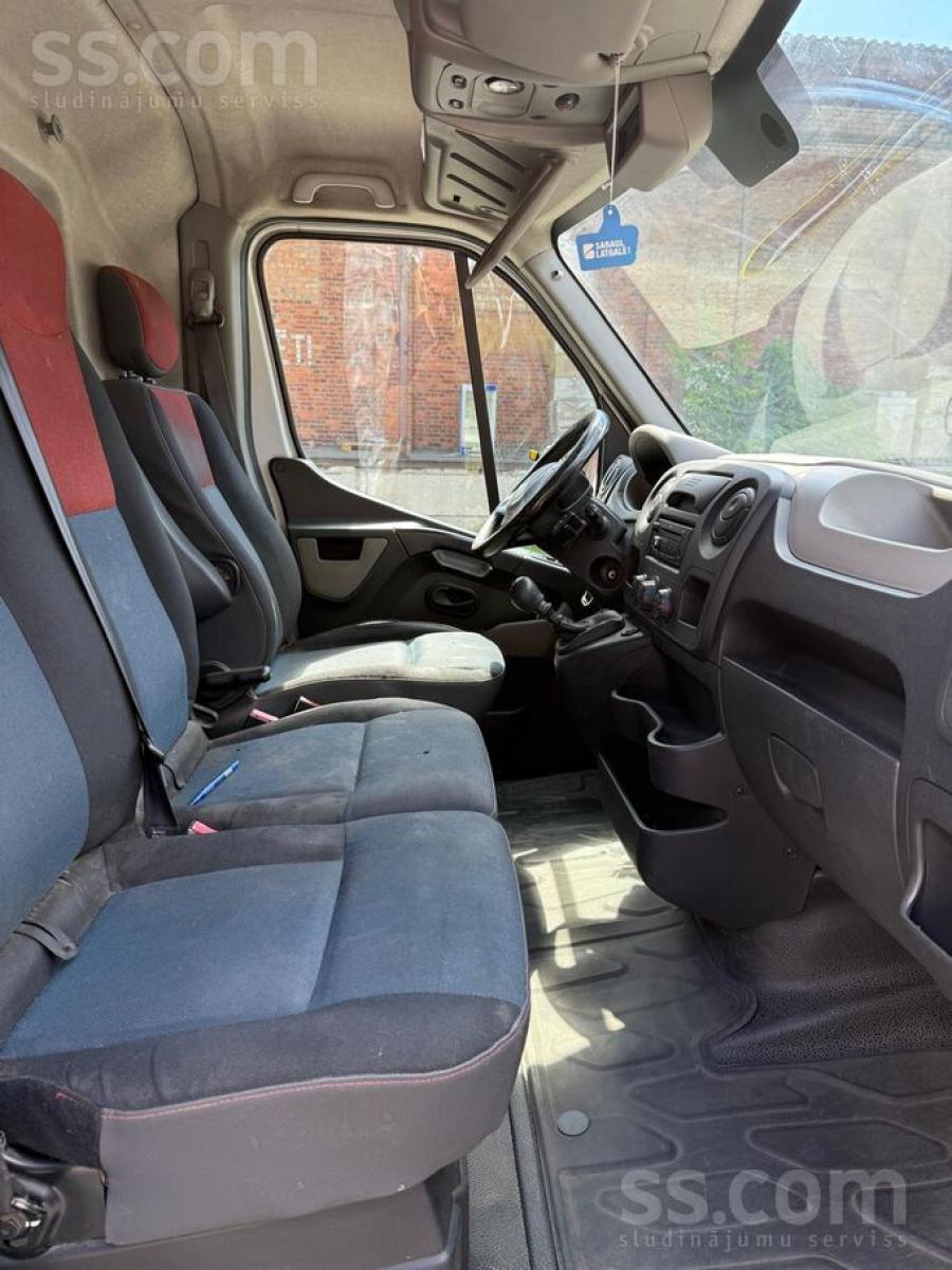 Balts Renault Master 2014 Rīga, ar dzinēja tilpumu 2.30 L un nobraukumu 439 tūkst. km par 7500 €, foto 12 vietnē AUTOMOTO.COM.LV