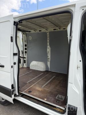 White Renault Master 2014 in Daugavpils, with an engine capacity of 2.30 L and mileage of 0 thousand km for 7900 €, photo 9 on AUTOMOTO.COM.LV