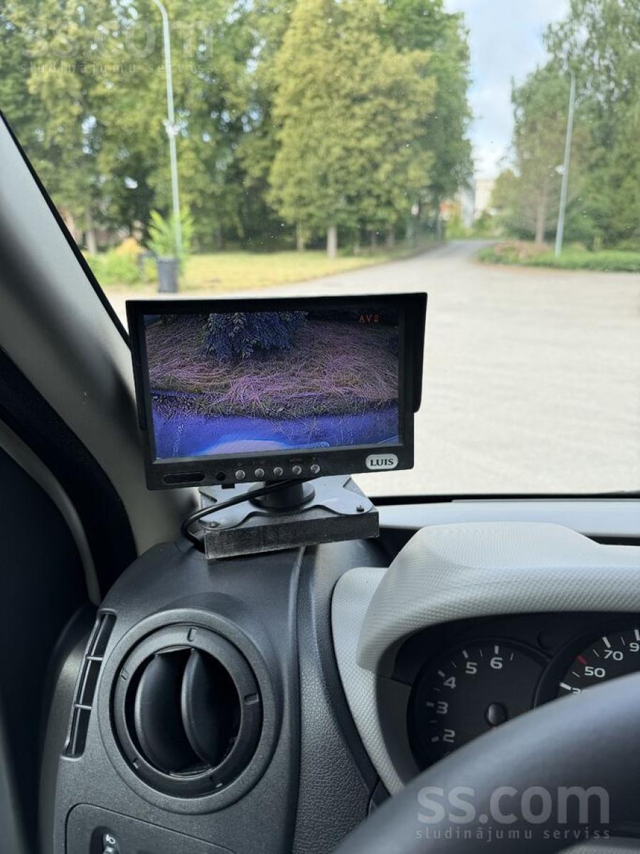 White Renault Master 2014 in Daugavpils, with an engine capacity of 2.30 L and mileage of 0 thousand km for 7900 €, photo 15 on AUTOMOTO.COM.LV