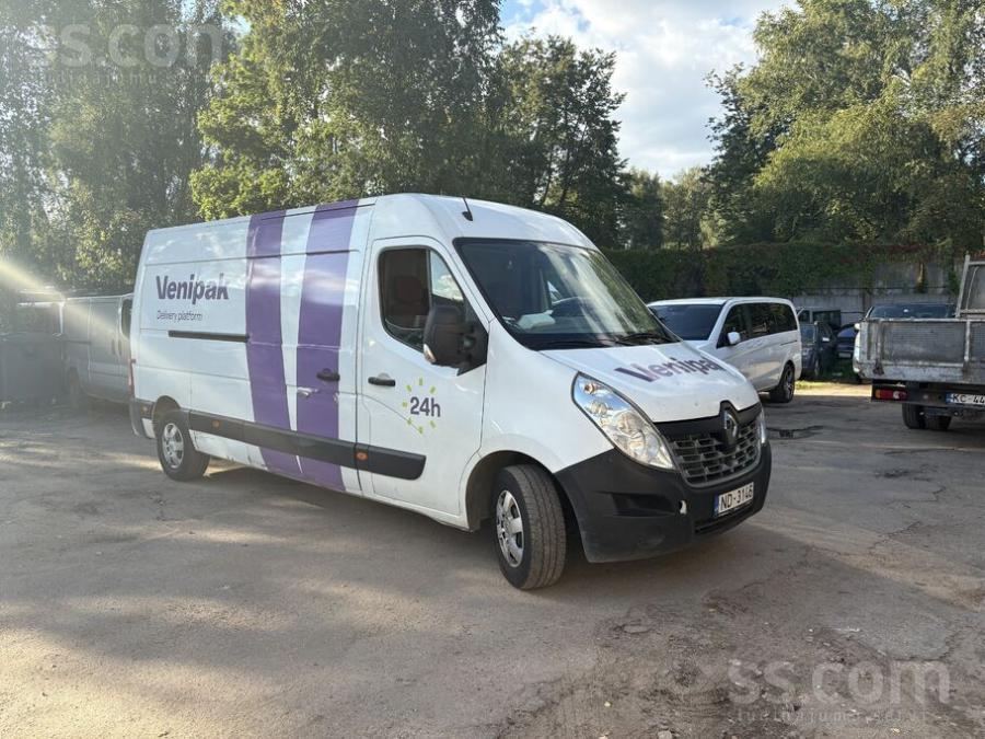 White Renault Master 2014 in Riga, with an engine capacity of 2.30 L and mileage of 403 thousand km for 5900 €, photo 3 on AUTOMOTO.COM.LV