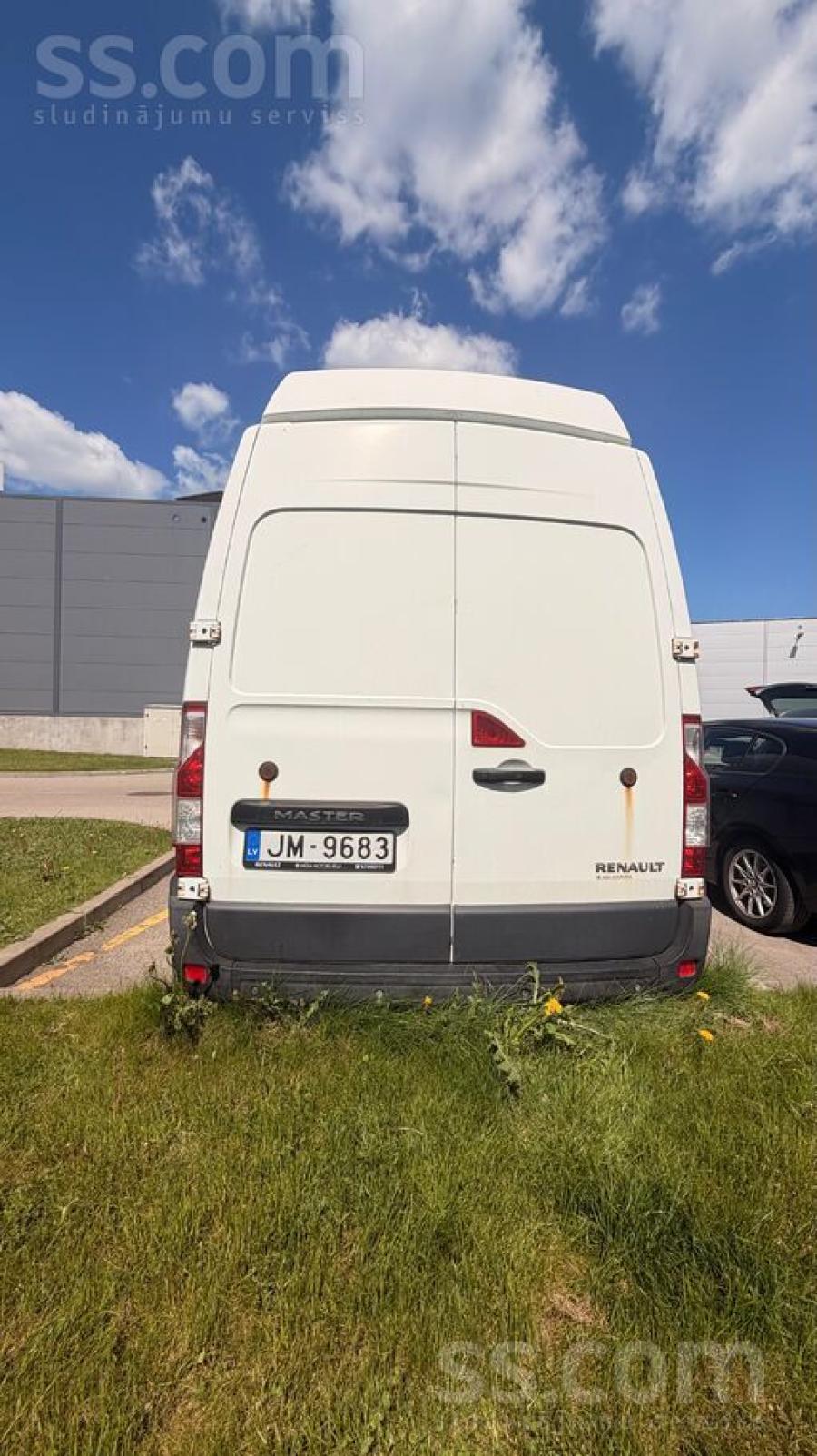 Balts Renault Master 2014 Rīga, ar dzinēja tilpumu 2.30 L un nobraukumu 205 tūkst. km par 8500 €, foto 7 vietnē AUTOMOTO.COM.LV