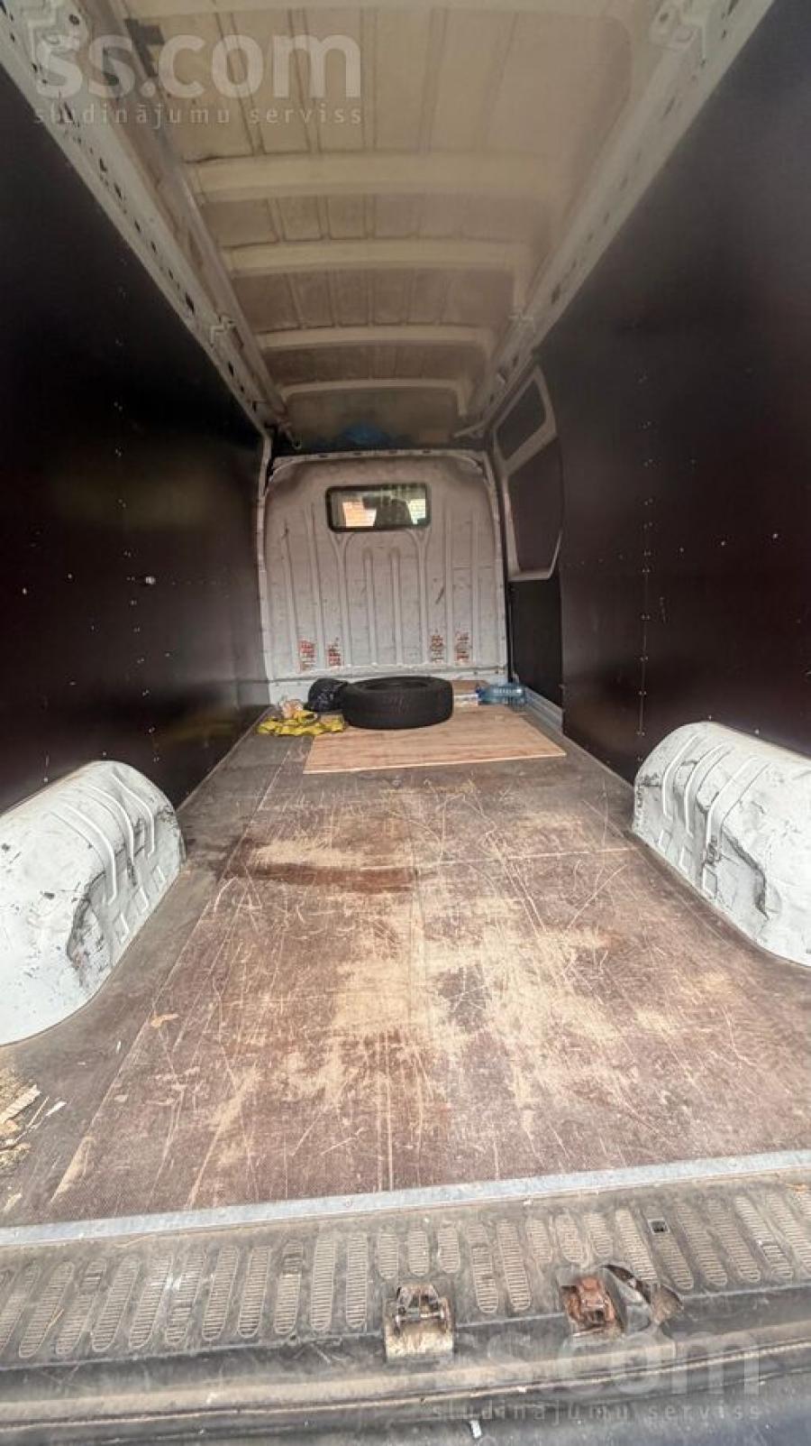 Balts Renault Master 2014 Rīga, ar dzinēja tilpumu 2.30 L un nobraukumu 205 tūkst. km par 8500 €, foto 8 vietnē AUTOMOTO.COM.LV