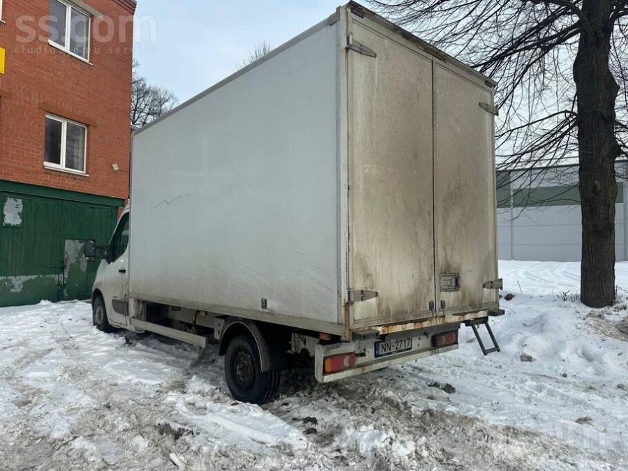 White Renault Master 2015 in Riga, with an engine capacity of 2.30 L and mileage of 381 thousand km for 9900 €, photo 3 on AUTOMOTO.COM.LV