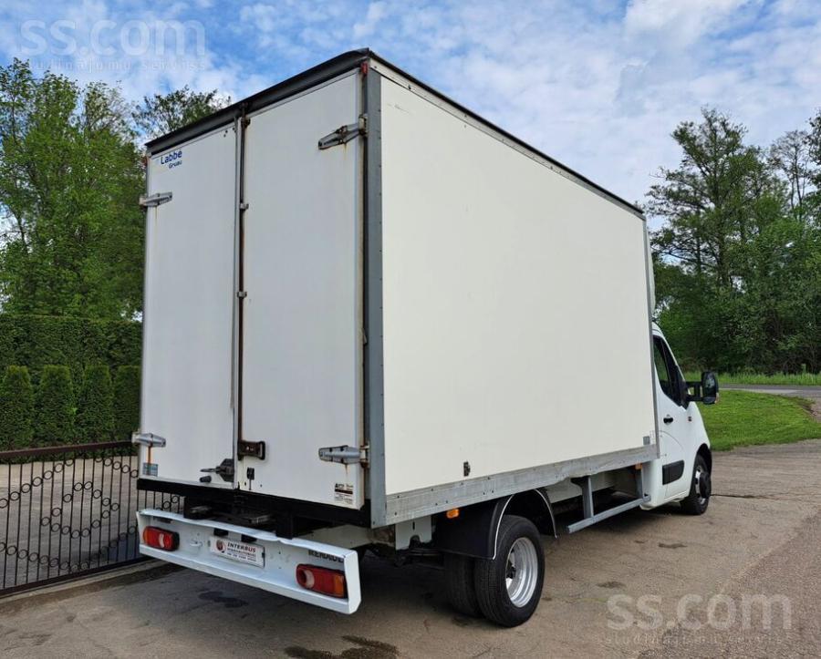 White Renault Master 2015 in Riga, with an engine capacity of 2.30 L and mileage of 0 thousand km for 15064 €, photo 6 on AUTOMOTO.COM.LV