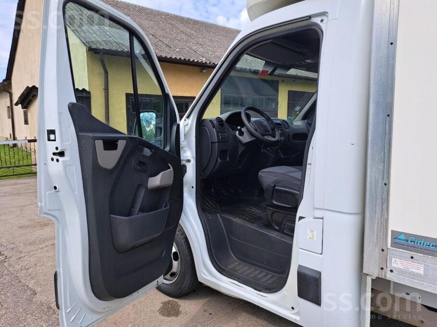 White Renault Master 2015 in Riga, with an engine capacity of 2.30 L and mileage of 0 thousand km for 15064 €, photo 19 on AUTOMOTO.COM.LV