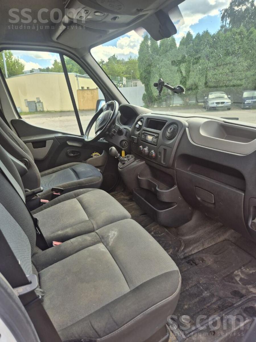 White Renault Master 2015 in Riga, with an engine capacity of 2.30 L and mileage of 481 thousand km for 7300 €, photo 20 on AUTOMOTO.COM.LV