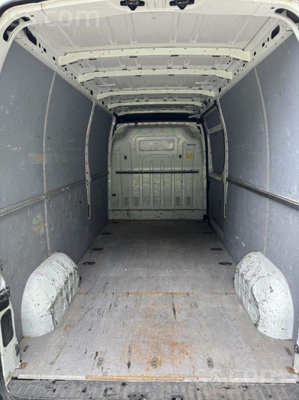 Balts Renault Master 2015 Rīga, ar dzinēja tilpumu 2.30 L un nobraukumu 426 tūkst. km par 6700 €, foto 3 vietnē AUTOMOTO.COM.LV