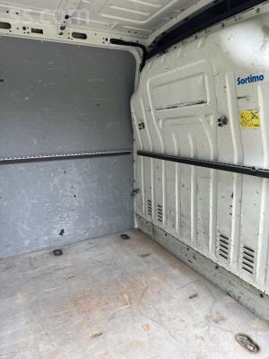 White Renault Master 2015 in Riga, with an engine capacity of 2.30 L and mileage of 426 thousand km for 6700 €, photo 6 on AUTOMOTO.COM.LV