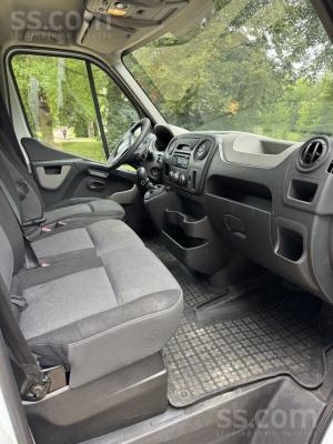 White Renault Master 2015 in Riga, with an engine capacity of 2.30 L and mileage of 426 thousand km for 6700 €, photo 7 on AUTOMOTO.COM.LV
