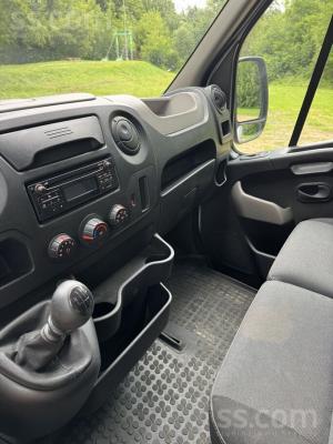 White Renault Master 2015 in Riga, with an engine capacity of 2.30 L and mileage of 426 thousand km for 6700 €, photo 11 on AUTOMOTO.COM.LV