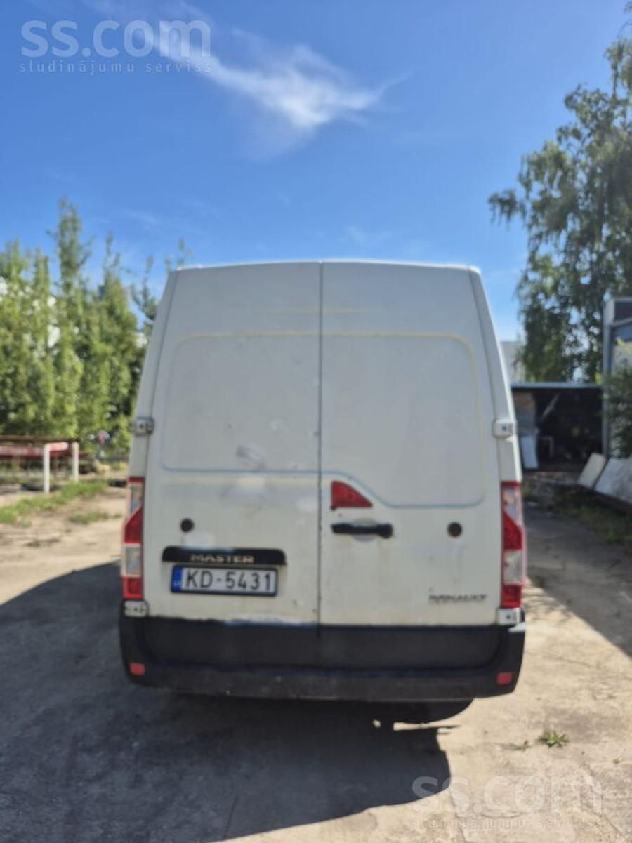 White Renault Master 2015 in Riga, with an engine capacity of 2.30 L and mileage of 312 thousand km for 5000 €, photo 5 on AUTOMOTO.COM.LV