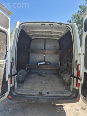 White Renault Master 2015 in Riga, with an engine capacity of 2.30 L and mileage of 312 thousand km for 5000 €, photo 11 on AUTOMOTO.COM.LV