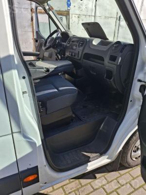 Balts Renault Master 2015 Rīga, ar dzinēja tilpumu 2.30 L un nobraukumu 398 tūkst. km par 6655 €, foto 16 vietnē AUTOMOTO.COM.LV