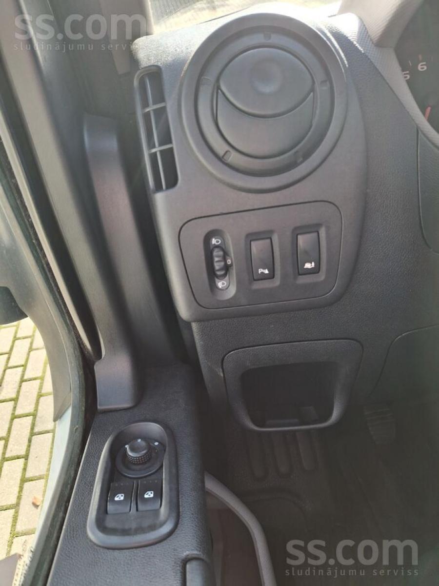 Balts Renault Master 2015 Rīga, ar dzinēja tilpumu 2.30 L un nobraukumu 398 tūkst. km par 6655 €, foto 22 vietnē AUTOMOTO.COM.LV