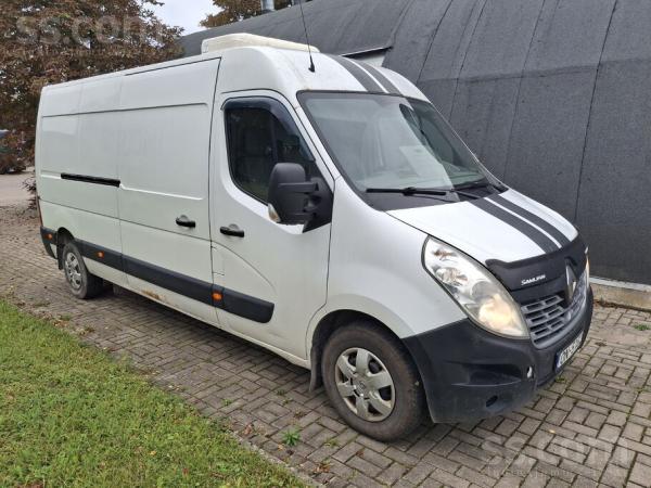 White Renault Master 2015 in Riga, with an engine capacity of 2.30 L and mileage of 768 thousand km for 5990 €, photo 4 on AUTOMOTO.COM.LV