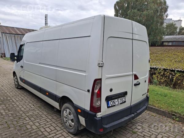 White Renault Master 2015 in Riga, with an engine capacity of 2.30 L and mileage of 768 thousand km for 5990 €, photo 6 on AUTOMOTO.COM.LV