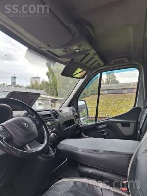 White Renault Master 2015 in Riga, with an engine capacity of 2.30 L and mileage of 768 thousand km for 5990 €, photo 10 on AUTOMOTO.COM.LV