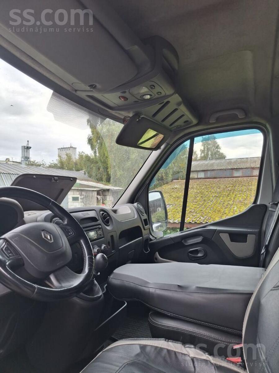 White Renault Master 2015 in Riga, with an engine capacity of 2.30 L and mileage of 768 thousand km for 5990 €, photo 10 on AUTOMOTO.COM.LV