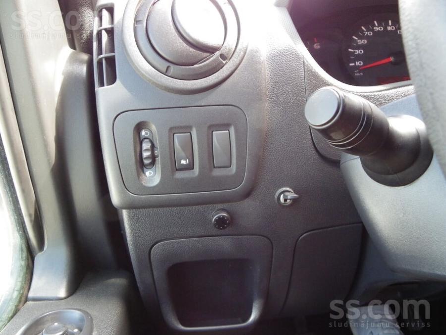 Balts Renault Master 2016 Valka, ar dzinēja tilpumu 2.30 L un nobraukumu 239 tūkst. km par 8900 €, foto 12 vietnē AUTOMOTO.COM.LV