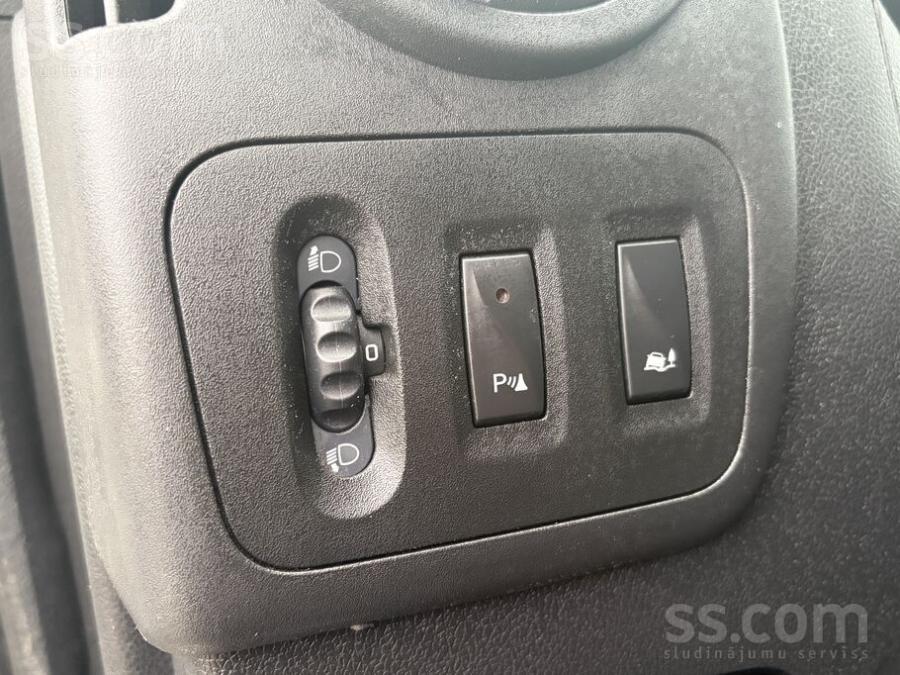 Balts Renault Master 2016 Rīga, ar dzinēja tilpumu 2.30 L un nobraukumu 0 tūkst. km par 3790 €, foto 15 vietnē AUTOMOTO.COM.LV