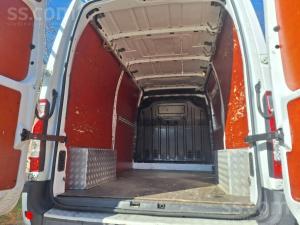 White Renault Master 2016 in Riga, with an engine capacity of 2.30 L and mileage of 269 thousand km for 7800 €, photo 9 on AUTOMOTO.COM.LV