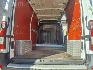White Renault Master 2016 in Riga, with an engine capacity of 2.30 L and mileage of 269 thousand km for 7800 €, photo 10 on AUTOMOTO.COM.LV