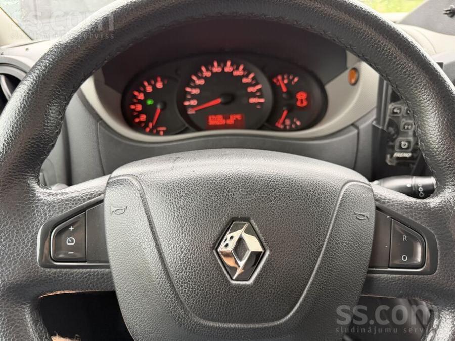 Balts Renault Master 2016 Jelgava, ar dzinēja tilpumu 2.30 L un nobraukumu 389 tūkst. km par 12000 €, foto 24 vietnē AUTOMOTO.COM.LV