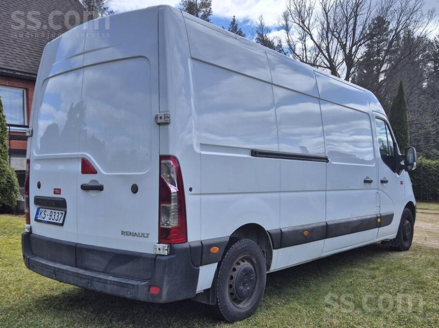 White Renault Master 2017 in Riga, with an engine capacity of 2.30 L and mileage of 338 thousand km for 8000 €, photo 4 on AUTOMOTO.COM.LV