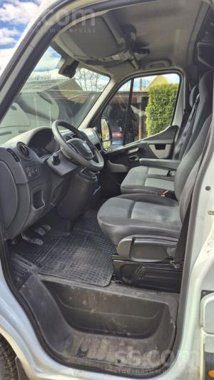 White Renault Master 2017 in Riga, with an engine capacity of 2.30 L and mileage of 338 thousand km for 8000 €, photo 8 on AUTOMOTO.COM.LV
