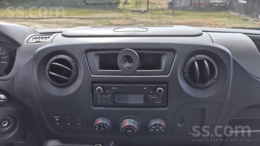 White Renault Master 2017 in Riga, with an engine capacity of 2.30 L and mileage of 338 thousand km for 8000 €, photo 10 on AUTOMOTO.COM.LV