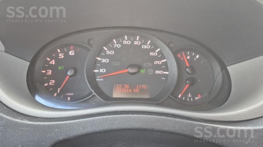 White Renault Master 2017 in Riga, with an engine capacity of 2.30 L and mileage of 338 thousand km for 8000 €, photo 12 on AUTOMOTO.COM.LV