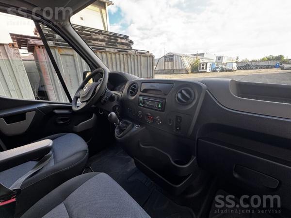 White Renault Master 2017 in Riga, with an engine capacity of 2.30 L and mileage of 176 thousand km for 16500 €, photo 6 on AUTOMOTO.COM.LV