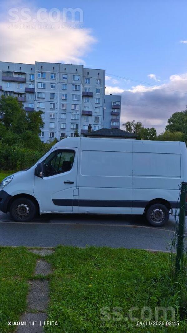 White Renault Master 2017 in Riga, with an engine capacity of 2.30 L and mileage of 189 thousand km for 9990 €, photo 5 on AUTOMOTO.COM.LV