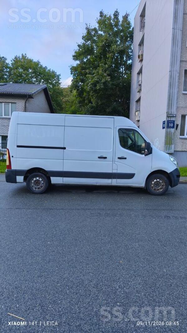 White Renault Master 2017 in Riga, with an engine capacity of 2.30 L and mileage of 189 thousand km for 9990 €, photo 6 on AUTOMOTO.COM.LV