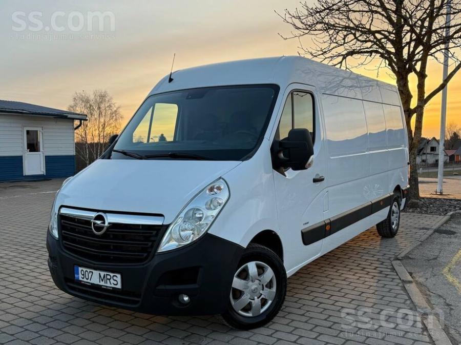 White Renault Master 2018 in Aizkraukle, with an engine capacity of 2.30 L and mileage of 254 thousand km for 8999 €, photo 1 on AUTOMOTO.COM.LV