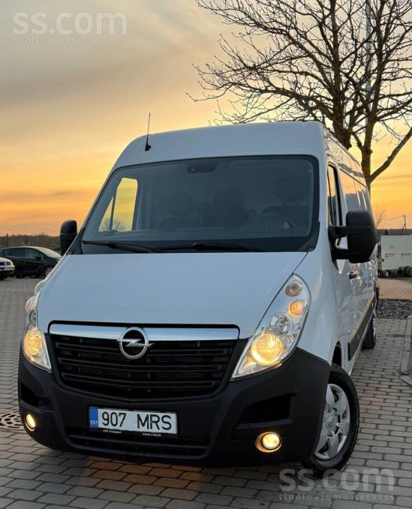 White Renault Master 2018 in Aizkraukle, with an engine capacity of 2.30 L and mileage of 254 thousand km for 8999 €, photo 4 on AUTOMOTO.COM.LV