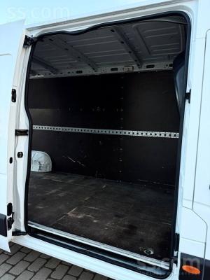 White Renault Master 2018 in Aizkraukle, with an engine capacity of 2.30 L and mileage of 254 thousand km for 8999 €, photo 14 on AUTOMOTO.COM.LV
