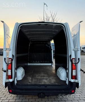 White Renault Master 2018 in Aizkraukle, with an engine capacity of 2.30 L and mileage of 254 thousand km for 8999 €, photo 15 on AUTOMOTO.COM.LV
