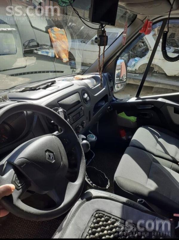 Balts Renault Master 2018 Jelgava, ar dzinēja tilpumu 2.30 L un nobraukumu 370 tūkst. km par 10000 €, foto 4 vietnē AUTOMOTO.COM.LV